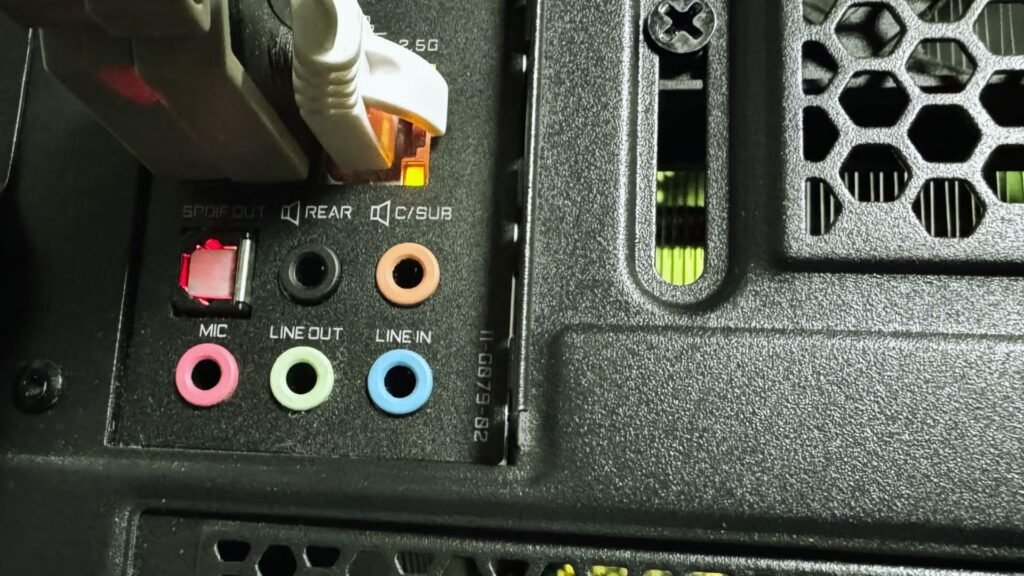 What Color Is Audio Out on PC? Setup Guide - ArtTechHouse